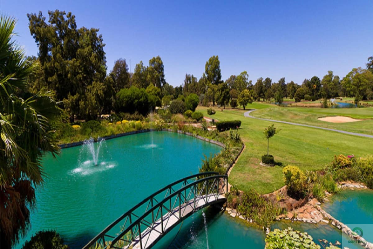 Howlong Golf Resort - Golf Finder - Golf Directory
