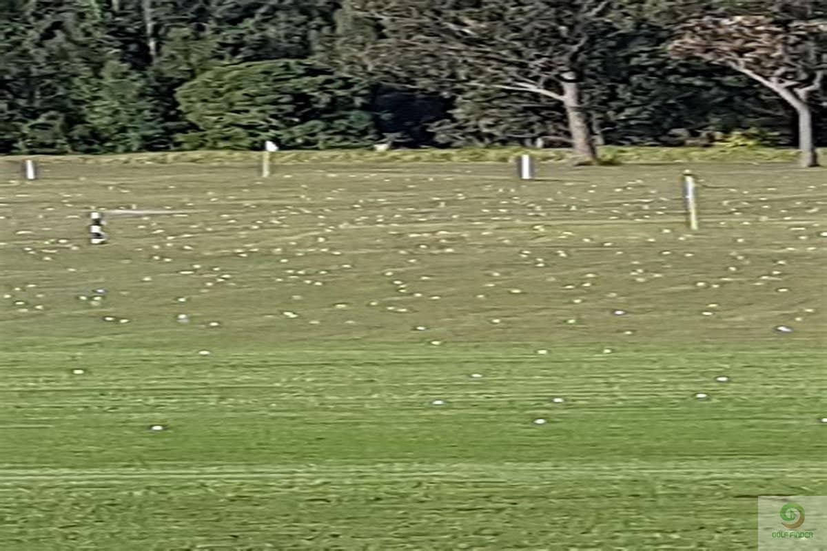 Bateau Bay Driving Range